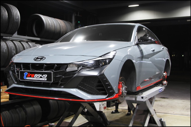 [아반떼N] WEDS SA75R HBC 18인치휠